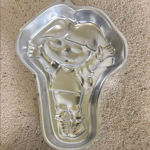 Wilton | Kitchen | Wilton Dora The Explorer Character Cake Pan | Poshmark
